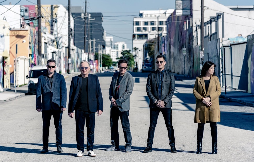 New Order lança single e repõe clássico | Célula POP